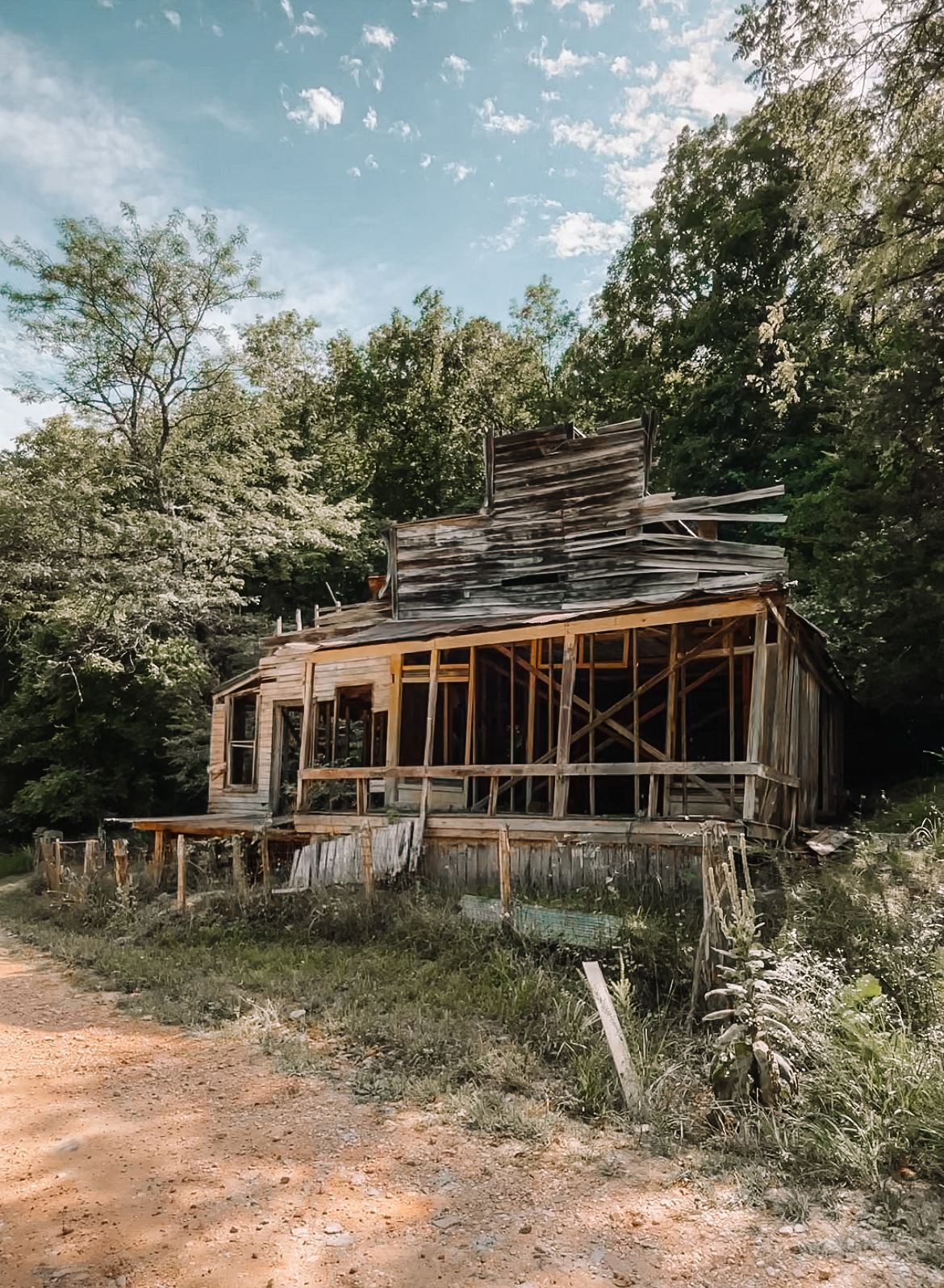 Discover the Ghost Town of Rush: Arkansas’ Hidden Historic Gem